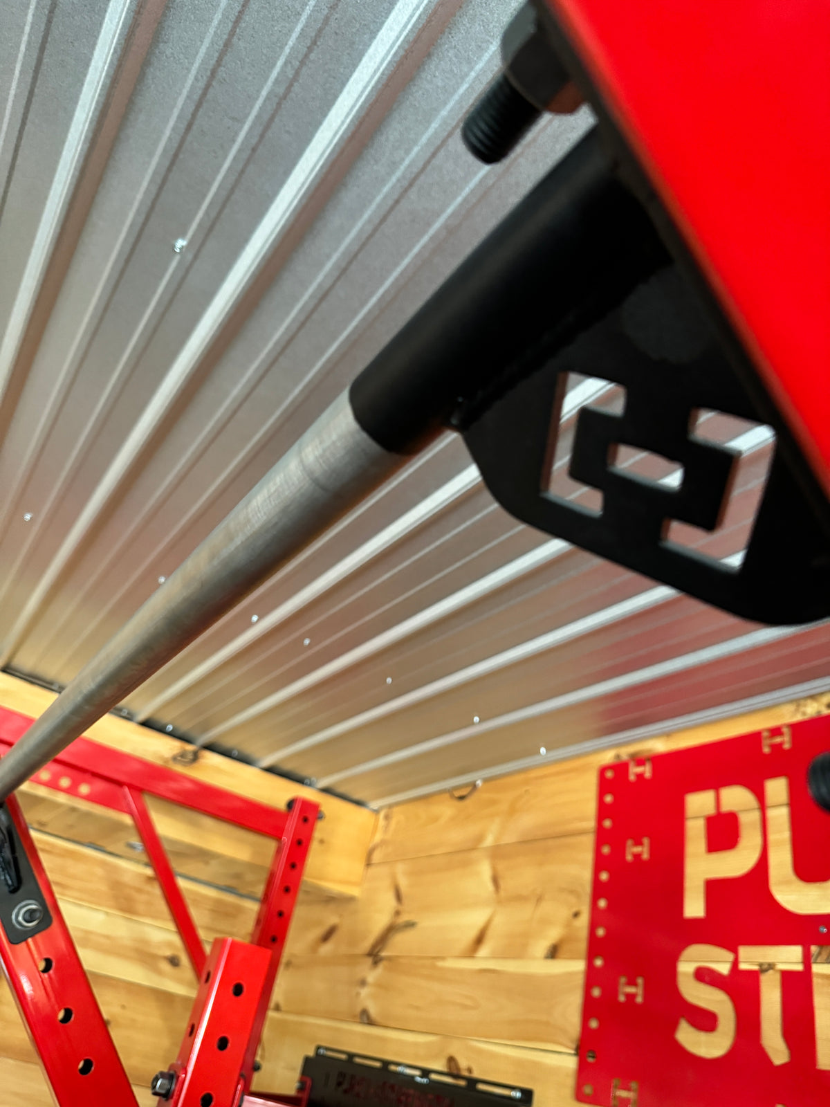 Raw Grip Pullup Bar 43" for Slim Gym | Pure Strength